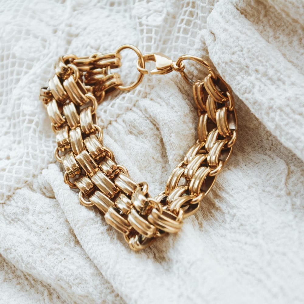 Pulseira em Aço Dourada Freya | Pulseiras em Aço M'Choices